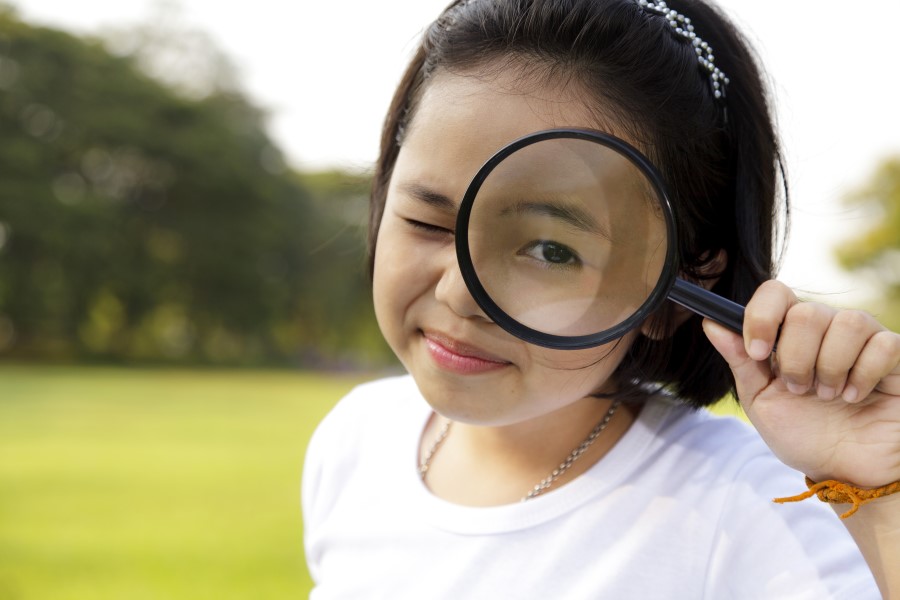 How Does A Magnifying Glass Make Things Appear Bigger Wonderopolis How Does A Magnifying Glass Make Things Appear Bigger Wonderopolis
